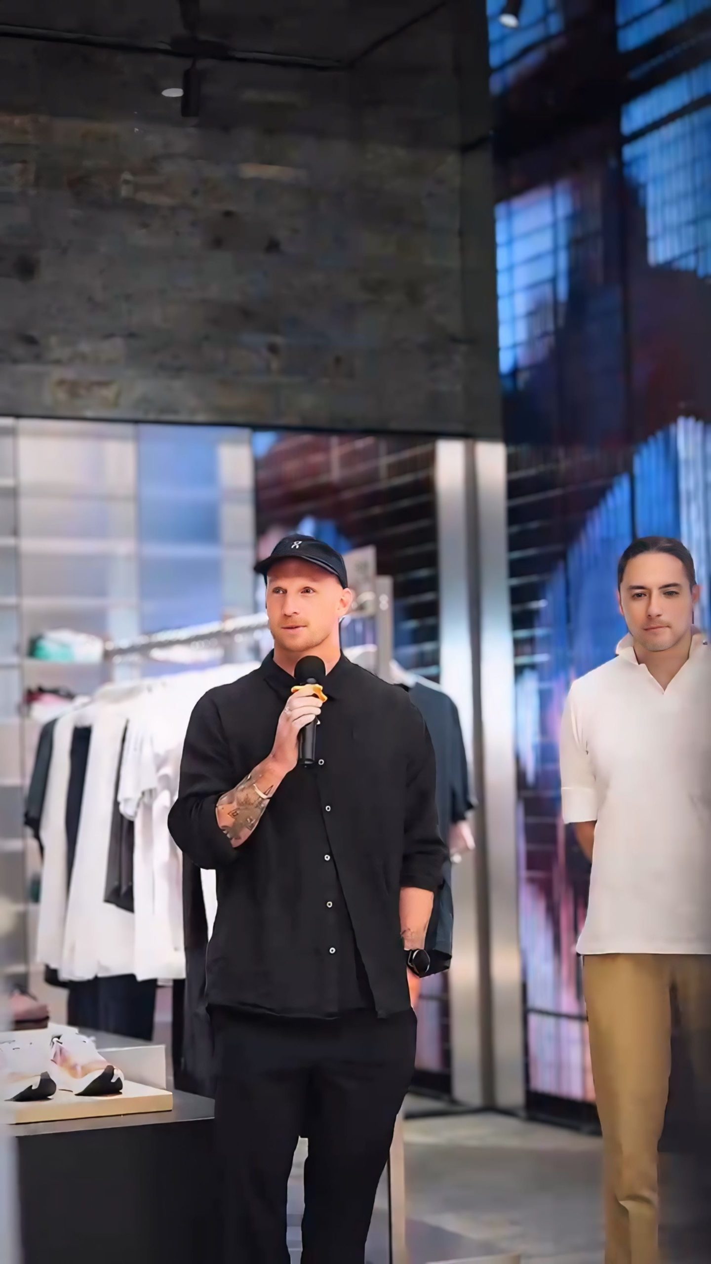 On Store Pertama di Indonesia Resmi Dibuka di ASHTA District 8 SCBD